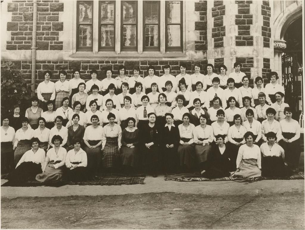 'The Faculty', Department of Home Science | Hocken Digital Collections